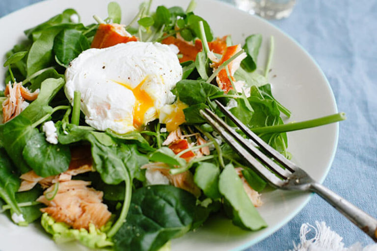40+ Hearty & Nourishing Main Dish Salad Recipes